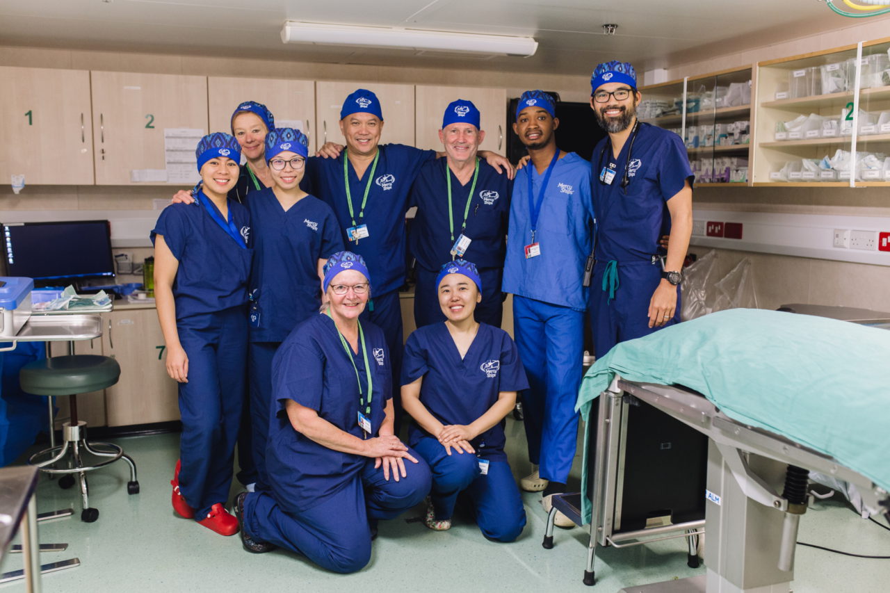 Australian Surgeon Performs the 100,000th Surgical Procedure - Mercy ...